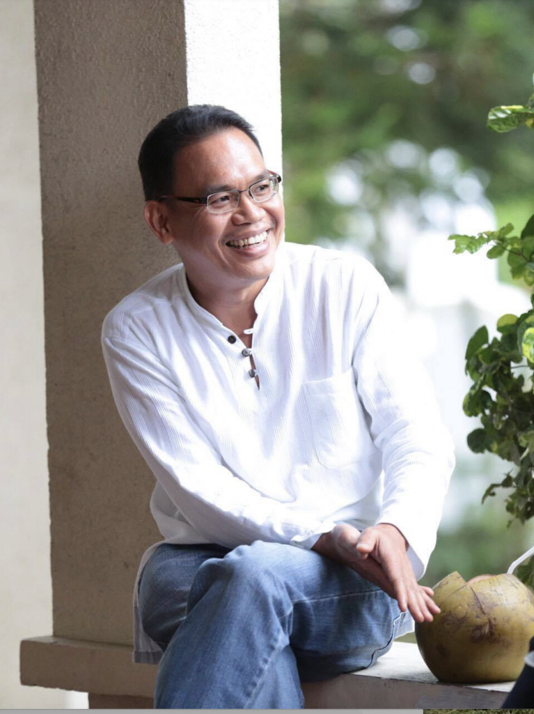 Dr Romy Paredes MD: Reviews, Retreats & 2025 Schedule